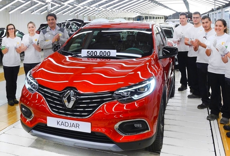 Renault : Dans la vie il n'y a pas que le 3008, il y a aussi 500.000 ...