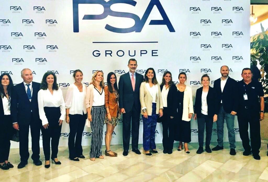 Groupe PSA : Point de vue, images du roi et de la Corsa - The Automobilist